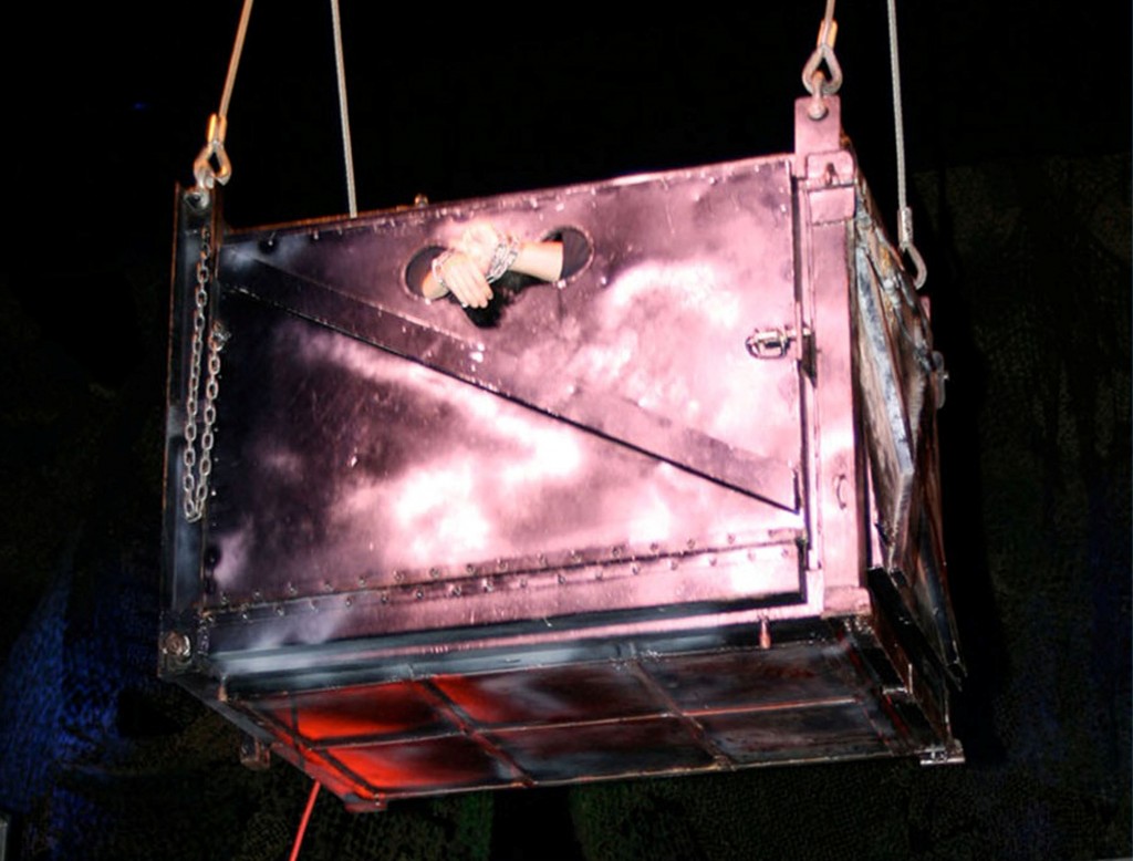 Houdini Escape Box | The Illusion Repository